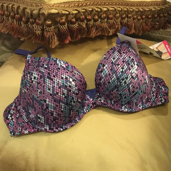 Maidenform | Intimates & Sleepwear | Maidenform Custom Lift Bra 36b ...